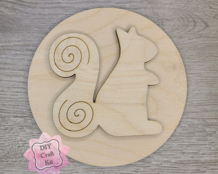 Fall Squirrel Round | #3540 – Craft Kits 2 Go